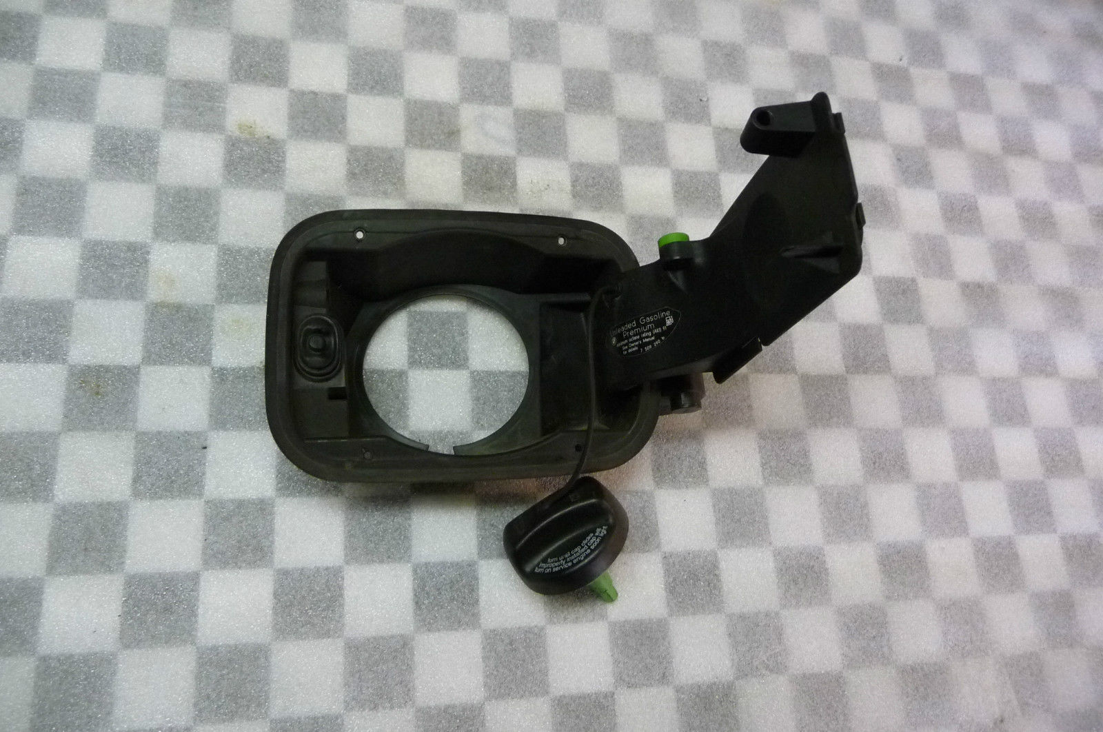 BMW 5 Series Rear Body Fill-in Flap Cover Pot 51177183712 OEM OE | LA ...