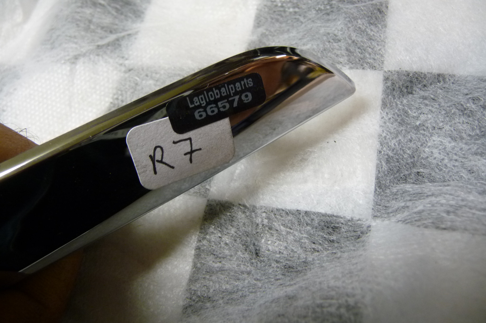 Mercedes Benz W164 Rear Bumper Left Driver side Moulding Trim ...