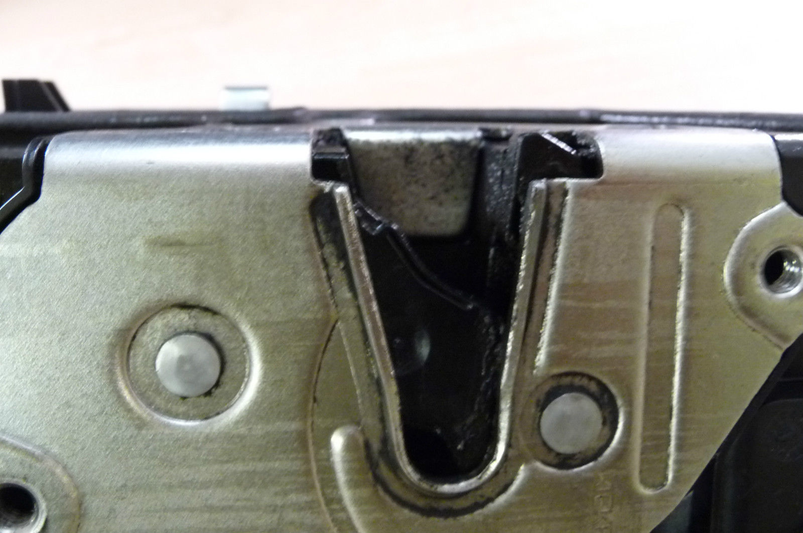 BMW 3 Series X3 Locking System Latch Right 51217318424 OEM OE | LA ...