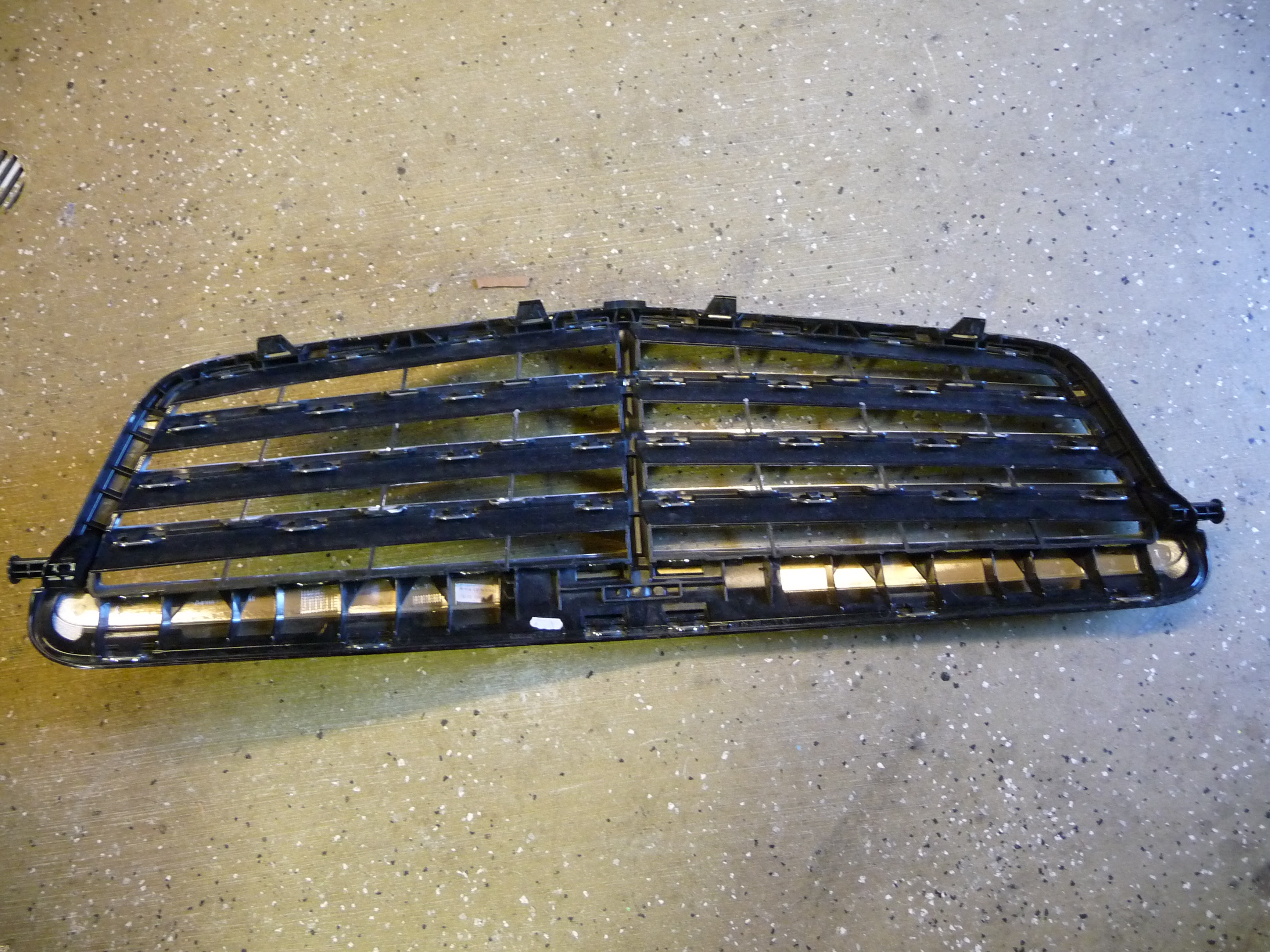 Mercedes Benz E Class Radiator Grill Grille A 2128801083 OEM OE | LA ...