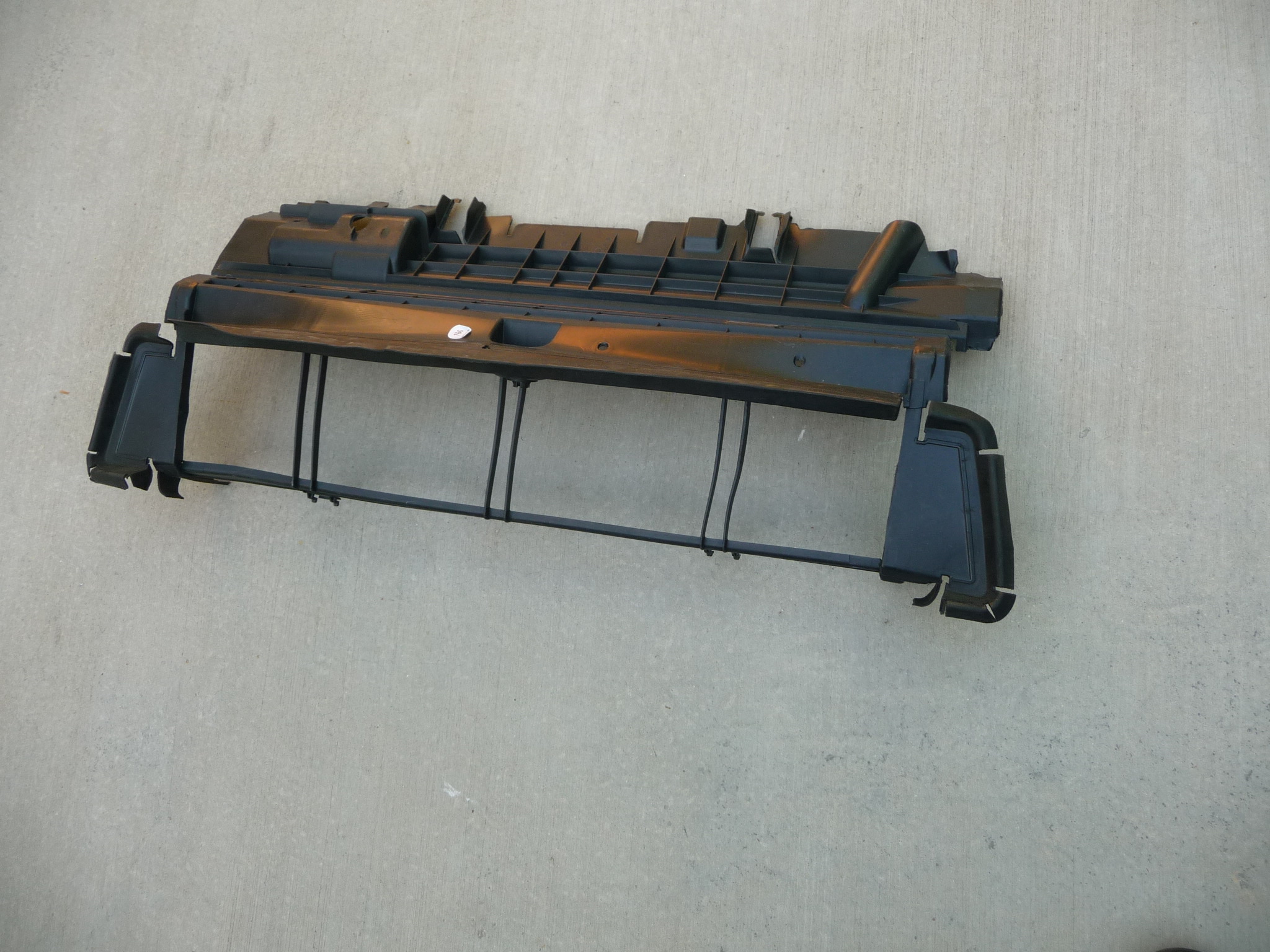 Mercedes Benz W204 C250 Front Radiator Lower Baffle 2045053430 OEM OE ...