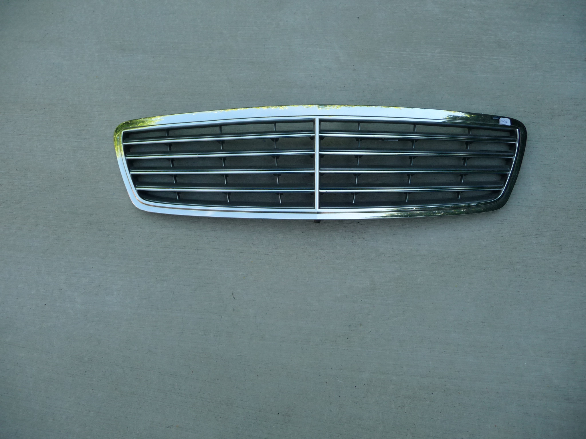 Mercedes Benz W203 C Class Front Radiator Grille Grill A 2038800183 OEM ...