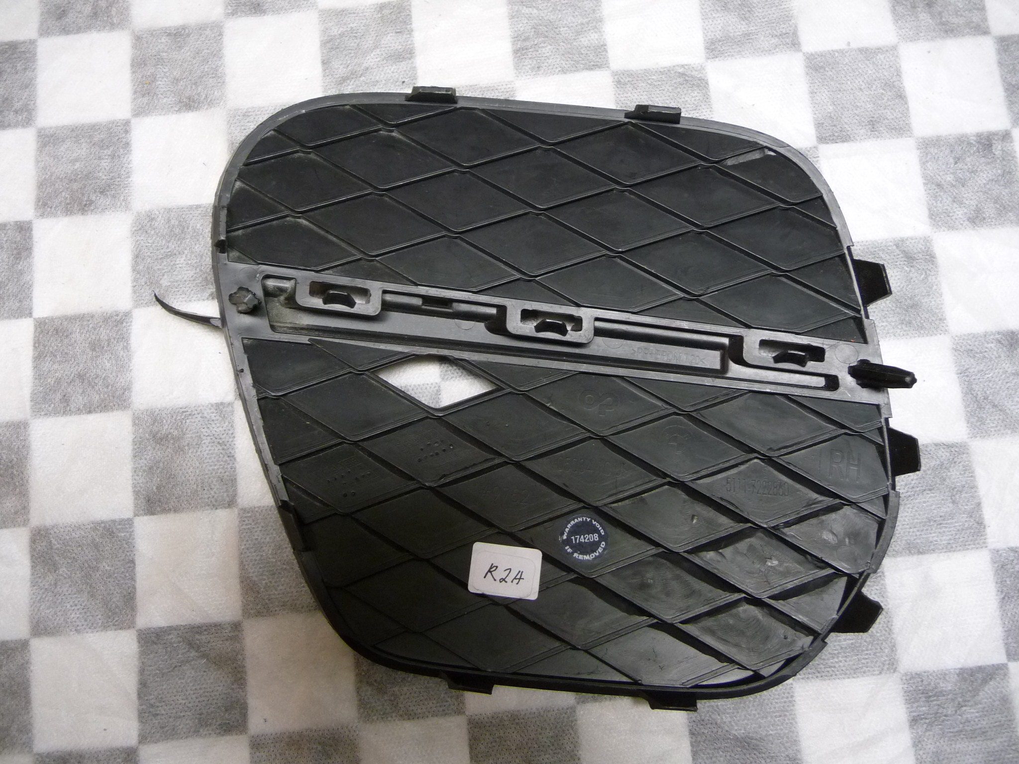 BMW X5 E70 Front Bumper Closed Grid Grille Right 51117222860 OEM OE ...