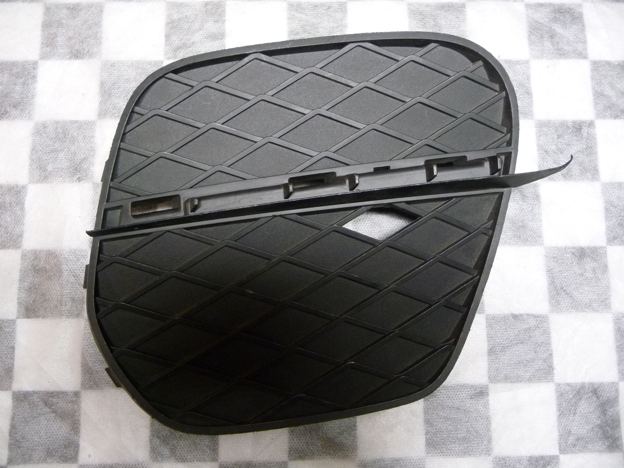 BMW X5 E70 Front Bumper Closed Grid Grille Right 51117222860 OEM OE ...