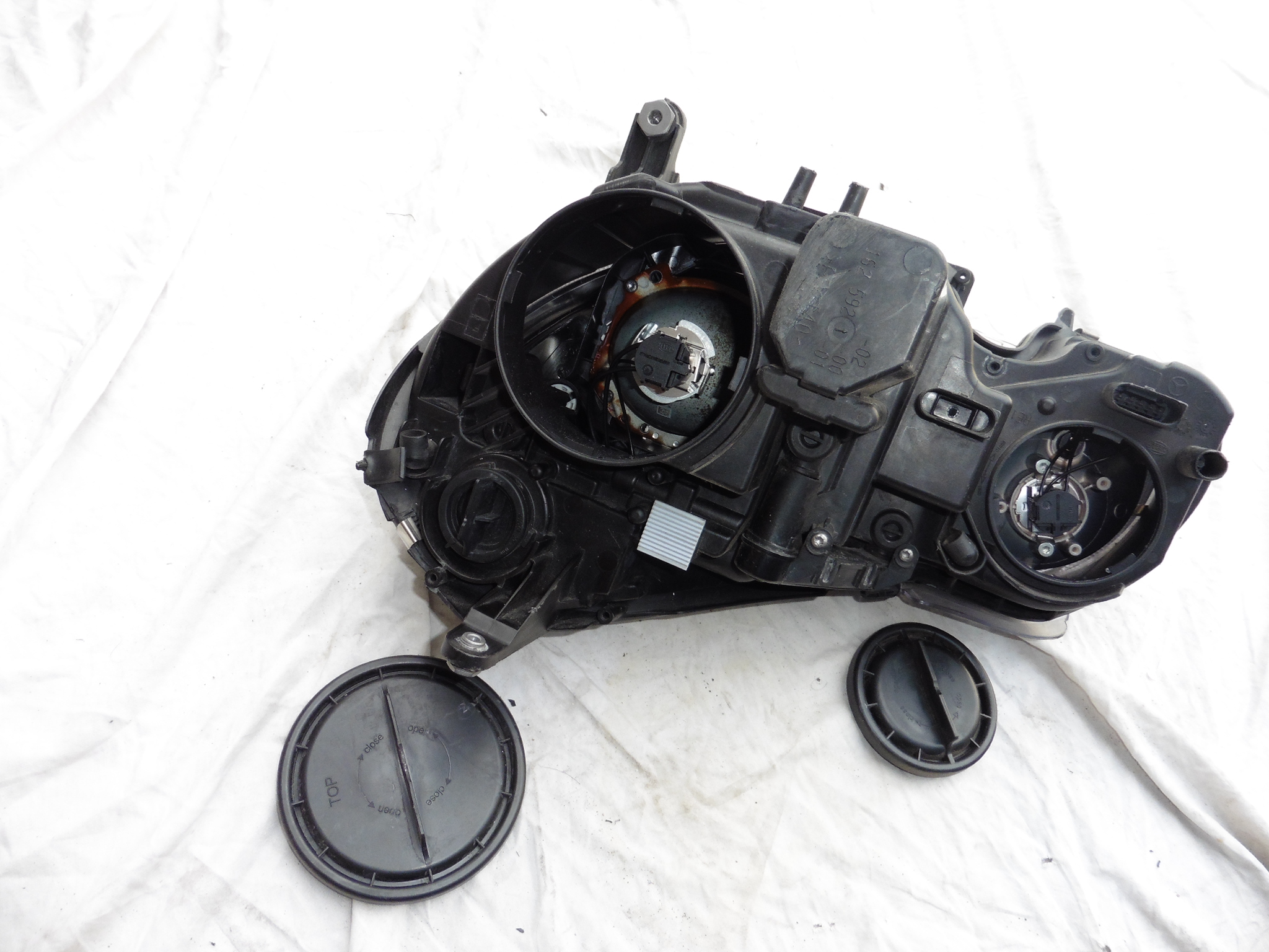 Mercedes Benz W211 E Class Right Passenger Halogen Headlight 2118203461 ...