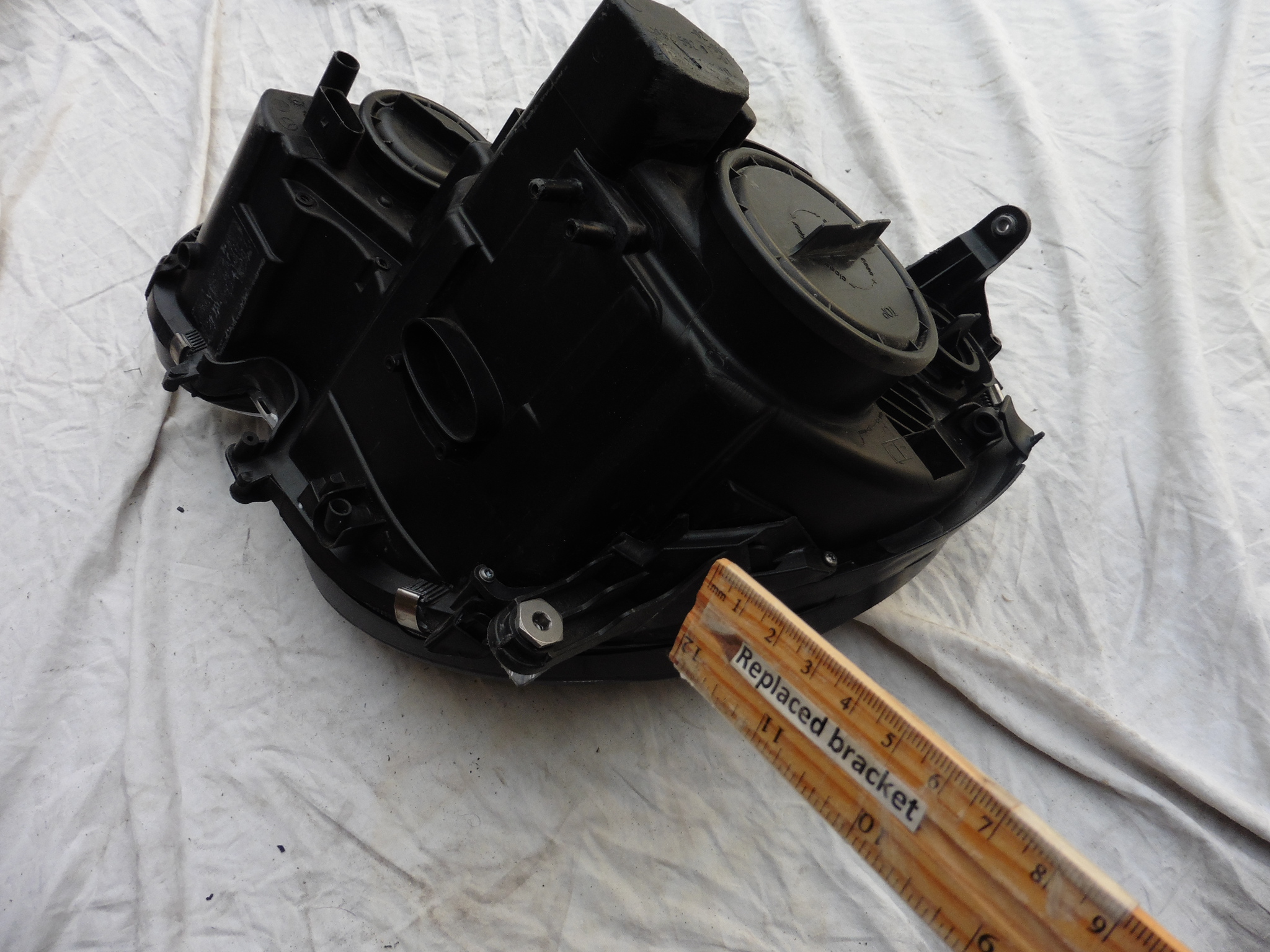 Mercedes Benz W211 E Class Right Passenger Halogen Headlight 2118203461 ...