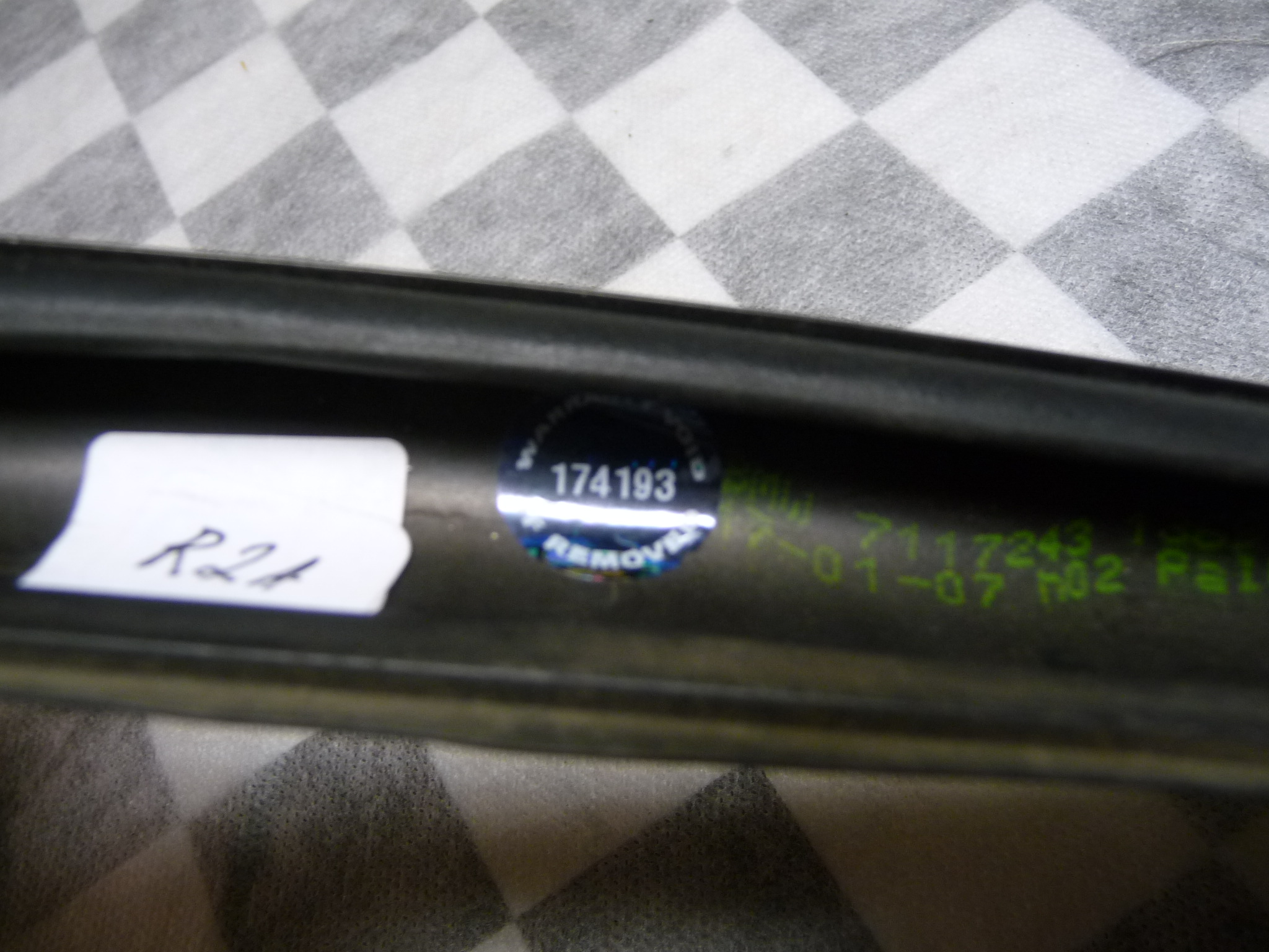 BMW 3 Series E90 Trim Strip Side Frame Left 51137117243 OEM OE | LA ...