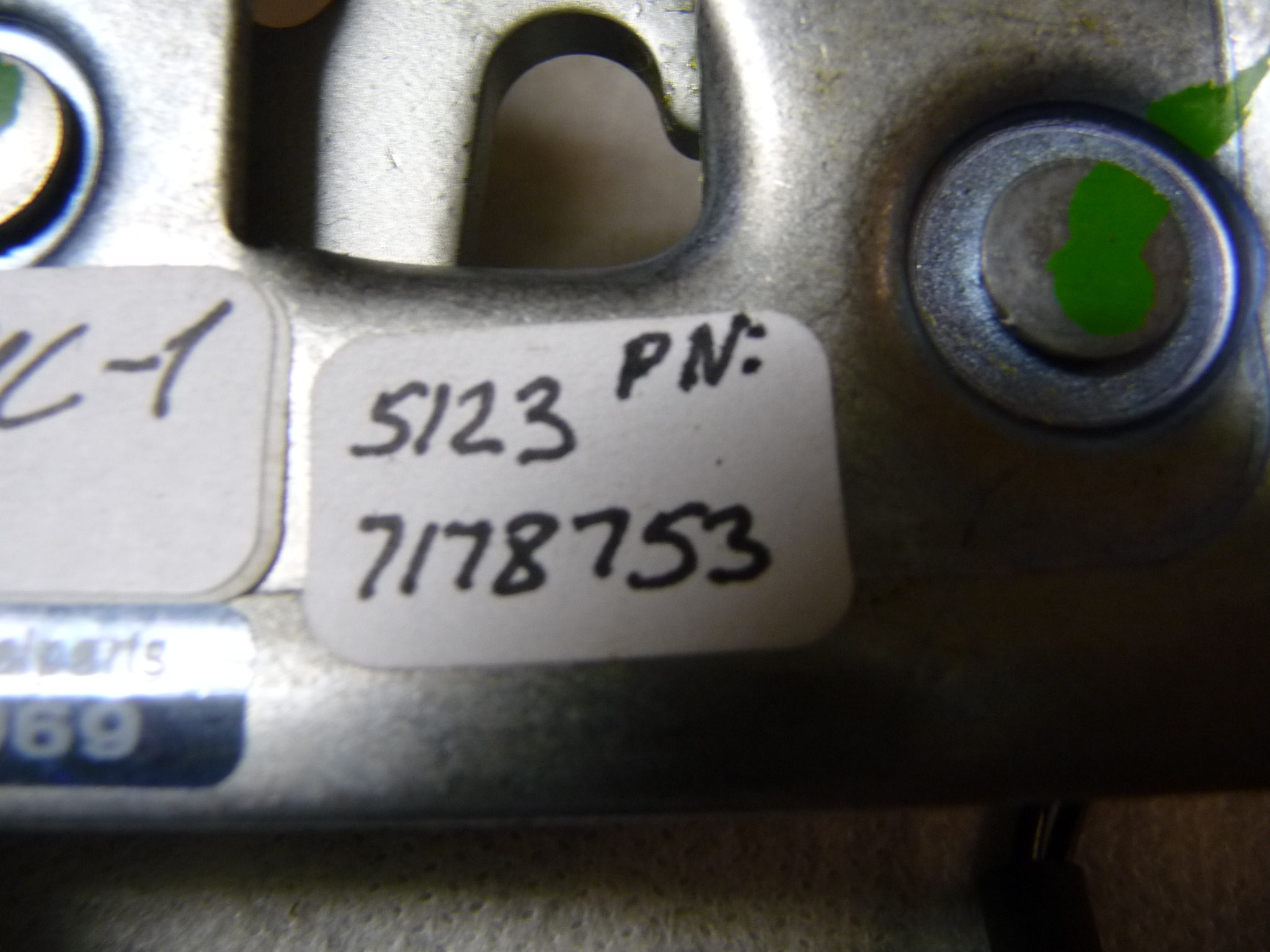 BMW X5 X6 Front Engine Hood Latch Lock 51237178753 OEM OE | LA Global Parts