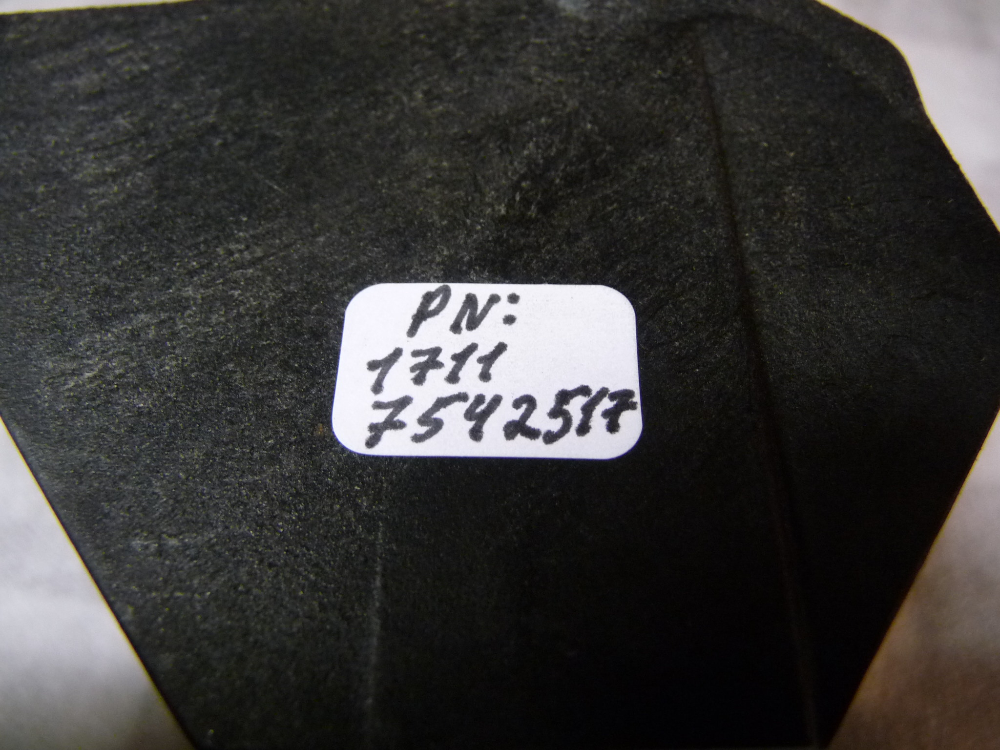 BMW 5 6 Series E60 E61 E63 E64 Lower Cooler Bracket 17117542517 OEM OE ...