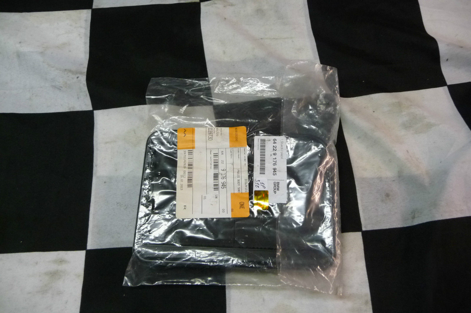 BMW 3 Series Rear Ventilation Air Duct 64229176945 OEM | LA Global Parts