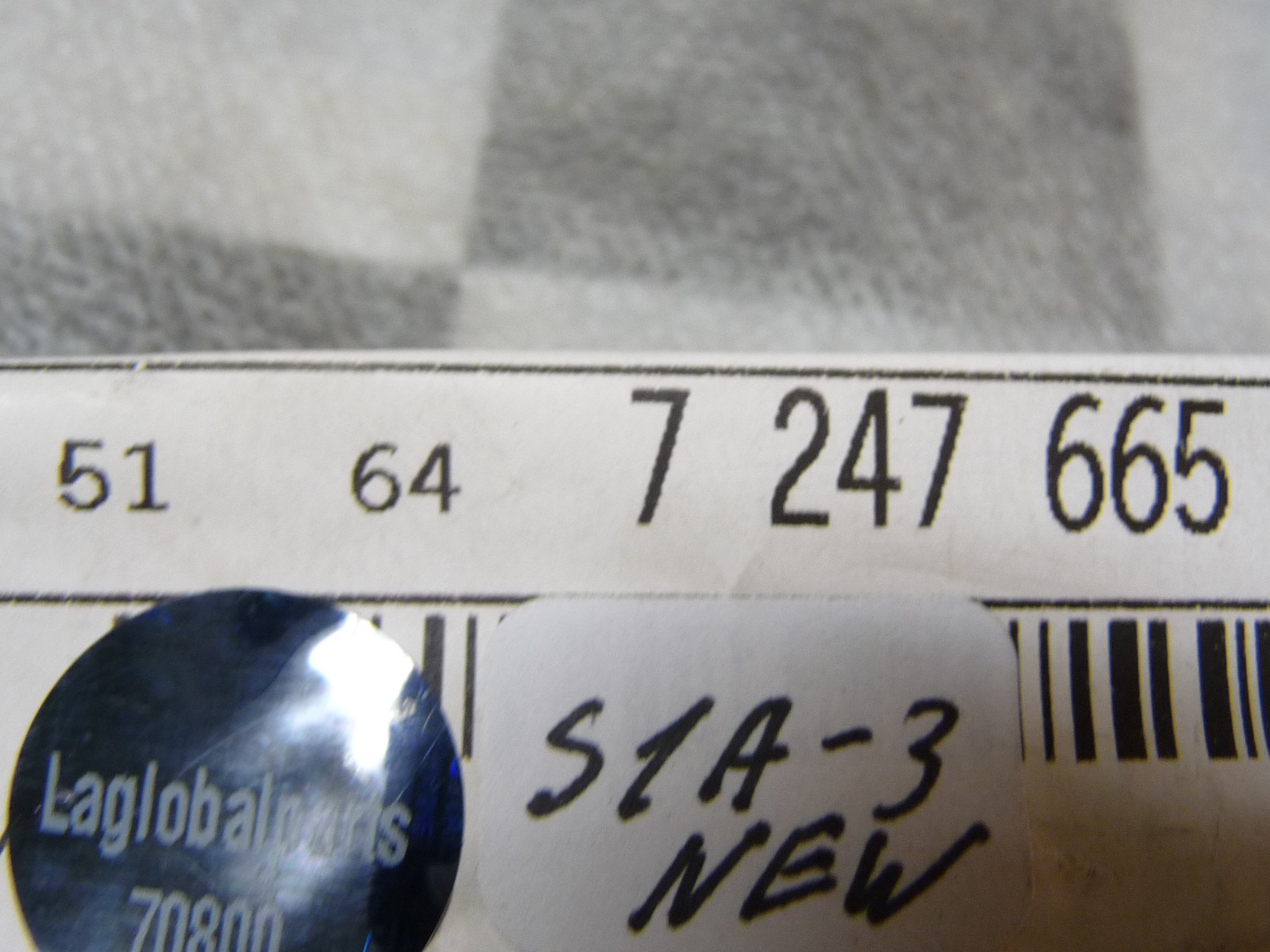 BMW 5 7 Series E60 E61 F01 F02 Front Bumper Left Bracket 51647247665 ...