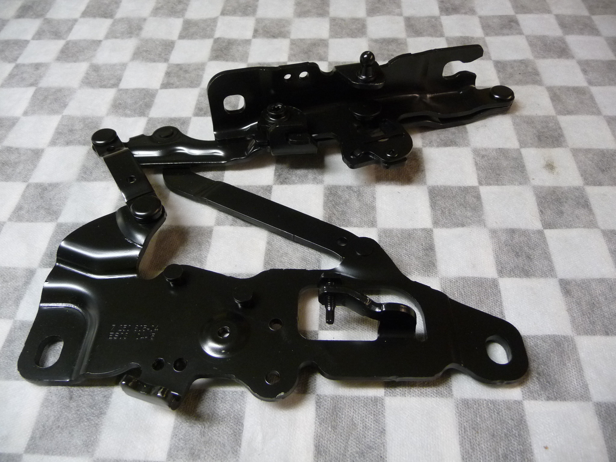 BMW 7 Series F01 F02 Left Engine Hood Hinge 41617291701 OEM OE | LA ...