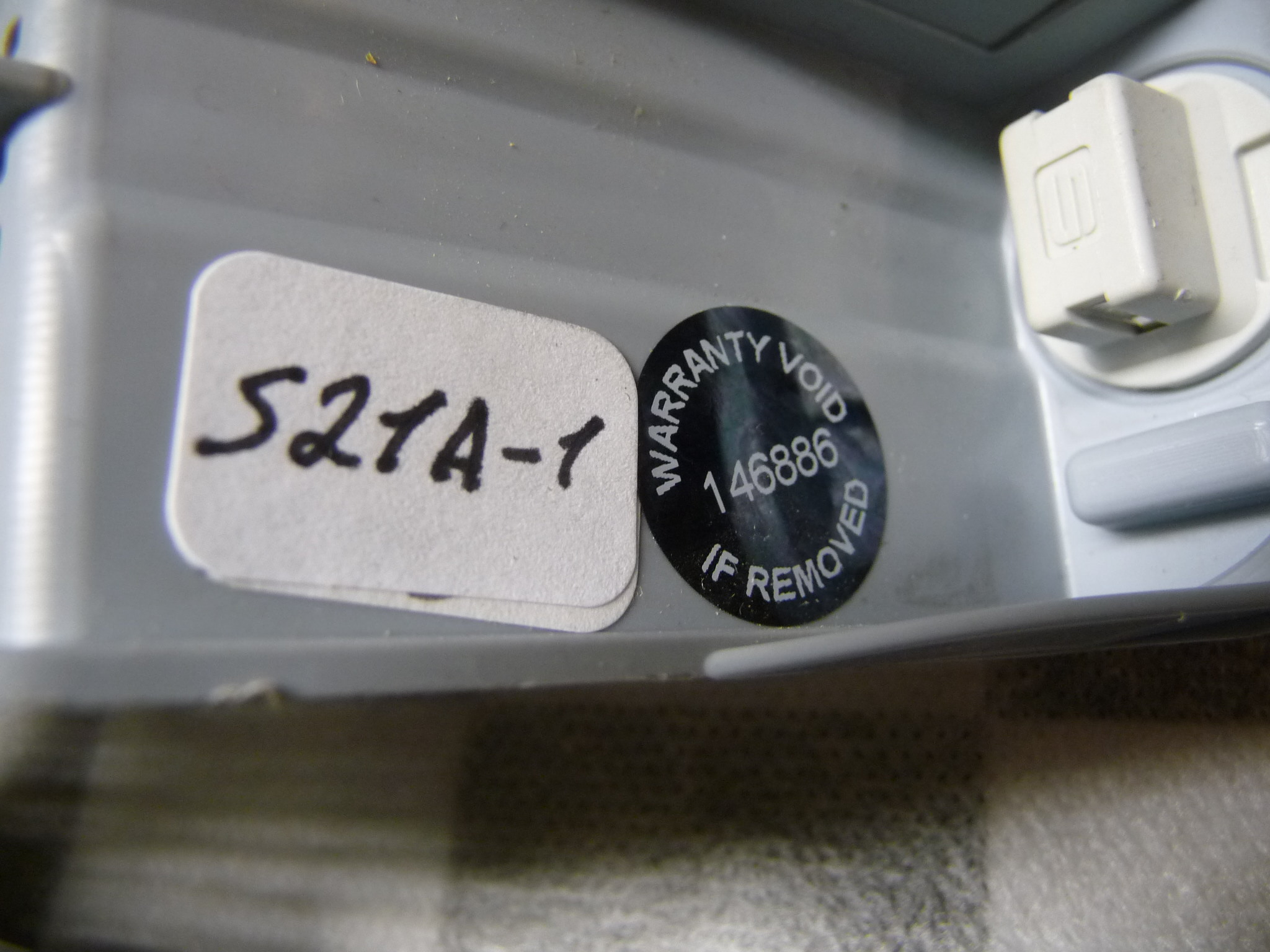 Mercedes Benz GLK350 Rear Right Tail Lamp Socket Panel 2048201477 OEM ...