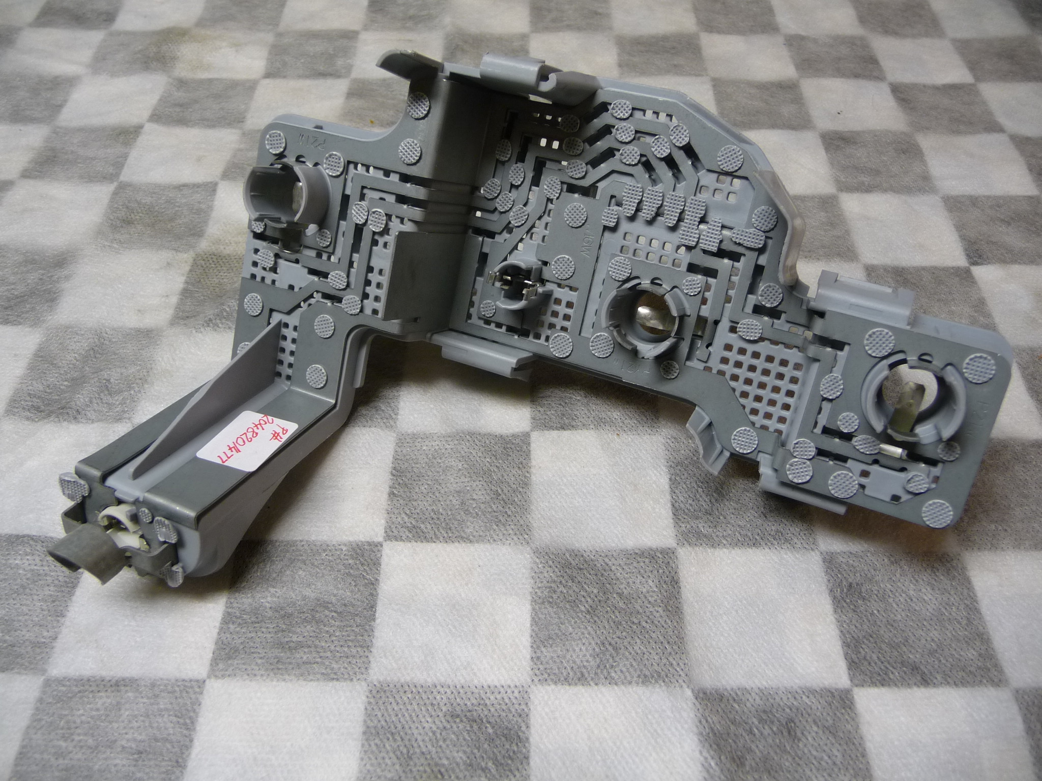 Mercedes Benz GLK350 Rear Right Tail Lamp Socket Panel 2048201477 OEM ...