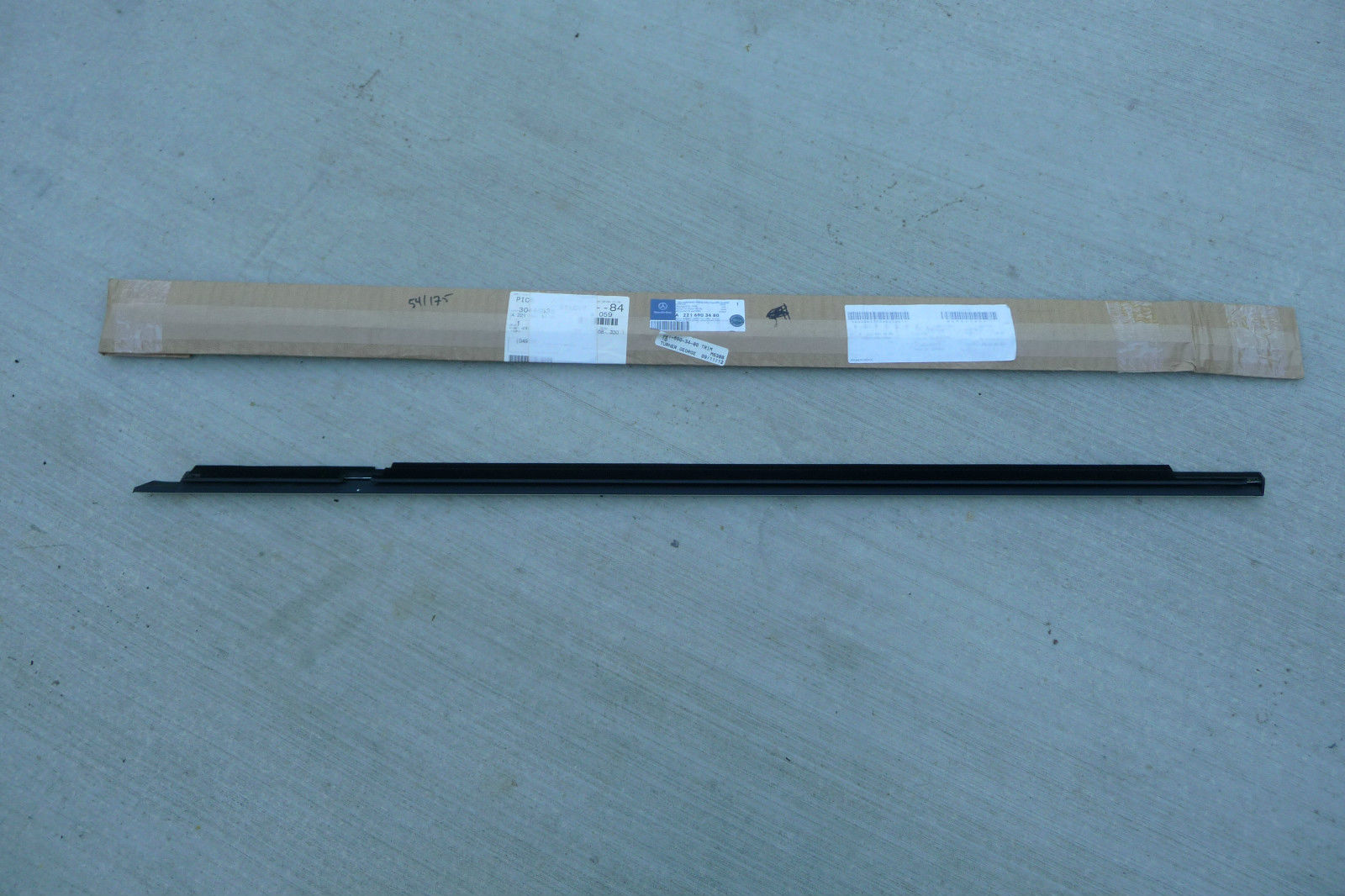 Mercedes Benz S Class Weather Strip Ornamental Trim Front Right Door ...