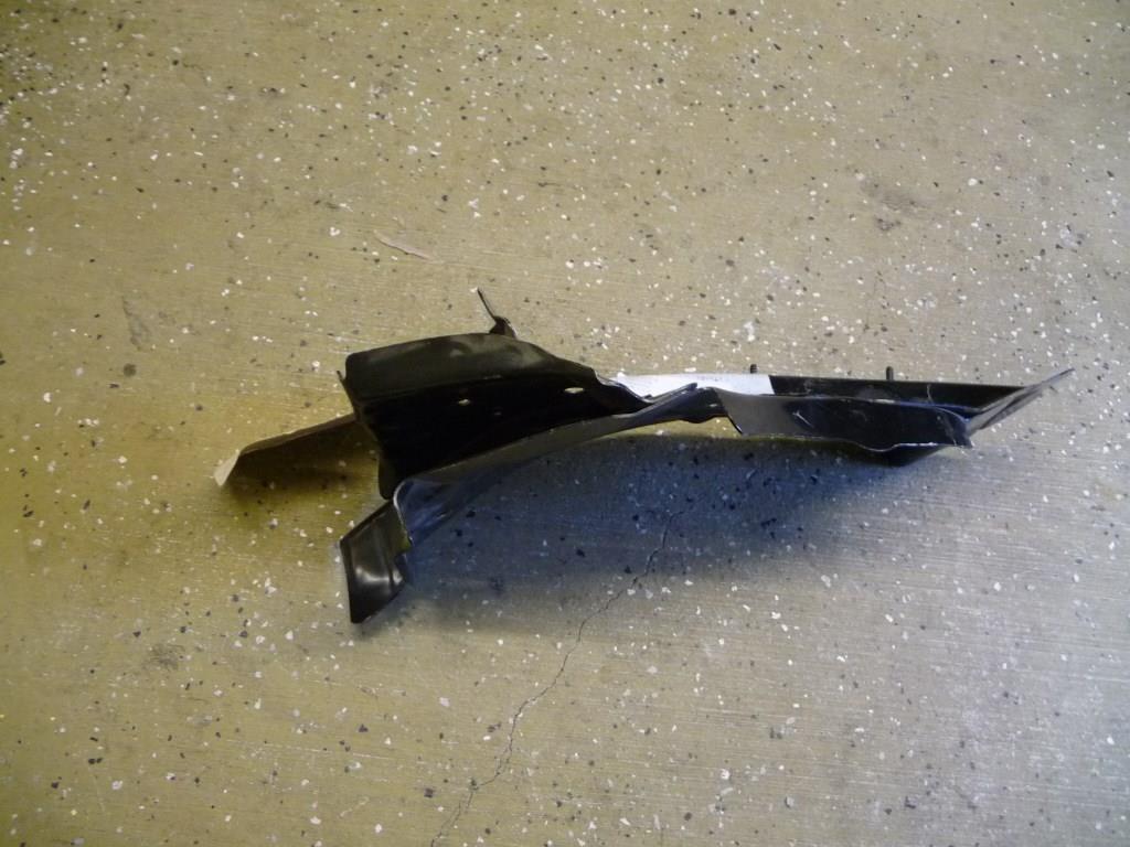 BMW 5 6 Series Left Engine Compartment Partition 41137111073 OEM A1 ...