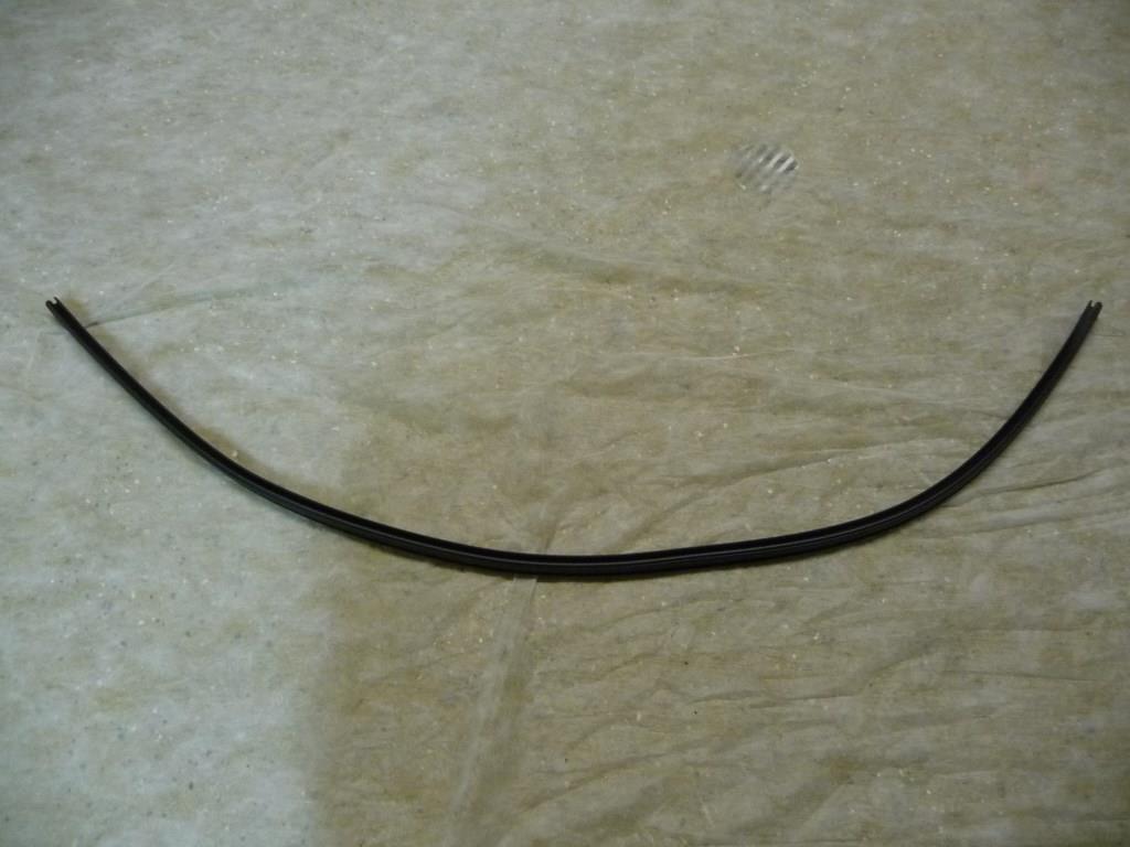Mercedes Benz GLK350 Front Windshield Upper Weather Seal A2046710420 ...