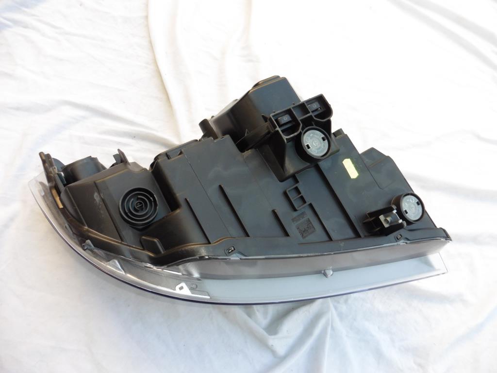 BMW 3 Series E90 E91 Front Right Headlight Lamp VALEO 63117202578 OEM ...
