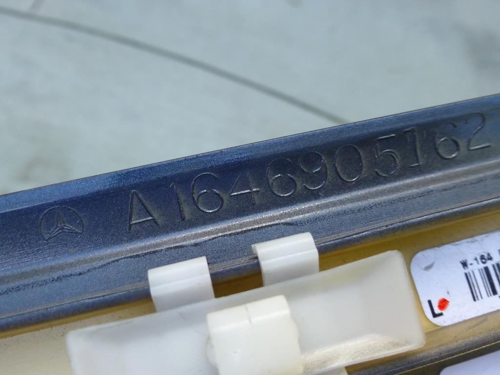 Mercedes Benz ML Class Front Left Driver Door Trim Molding A1646905162 ...