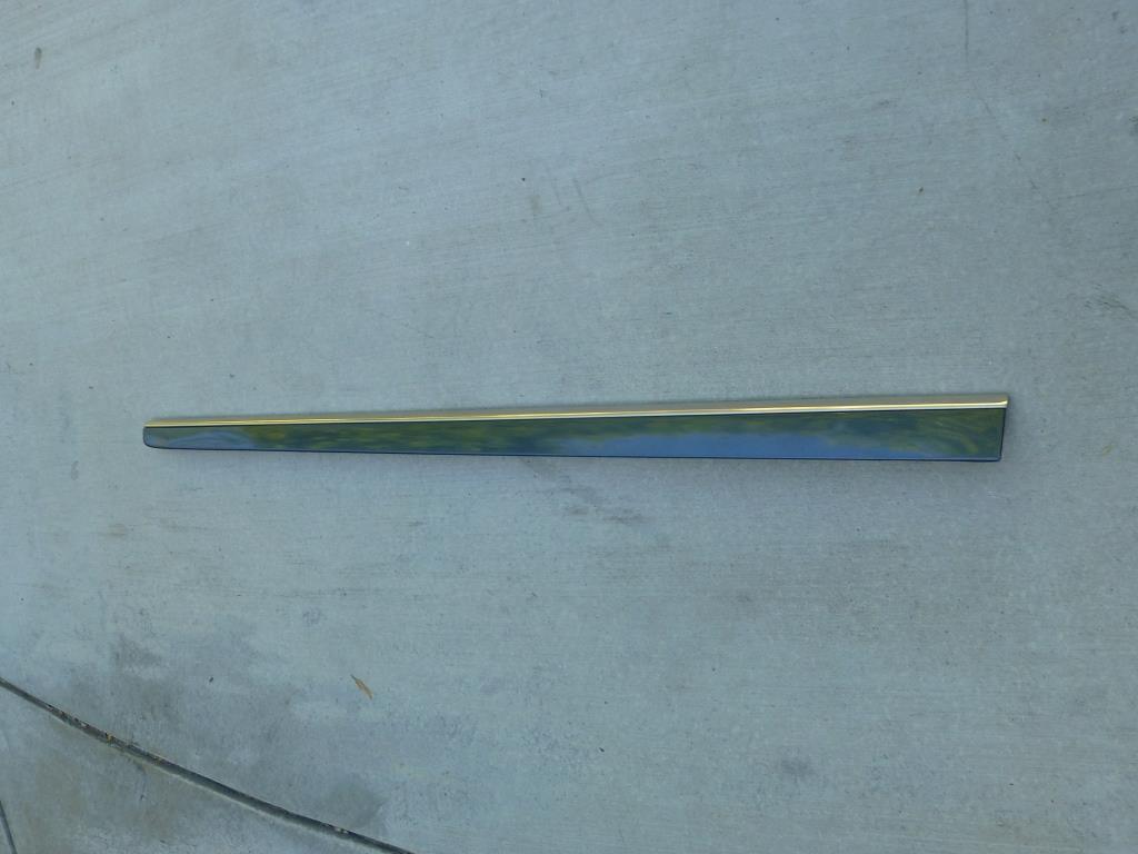 Mercedes Benz ML Class Front Left Driver Door Trim Molding A1646905162 ...
