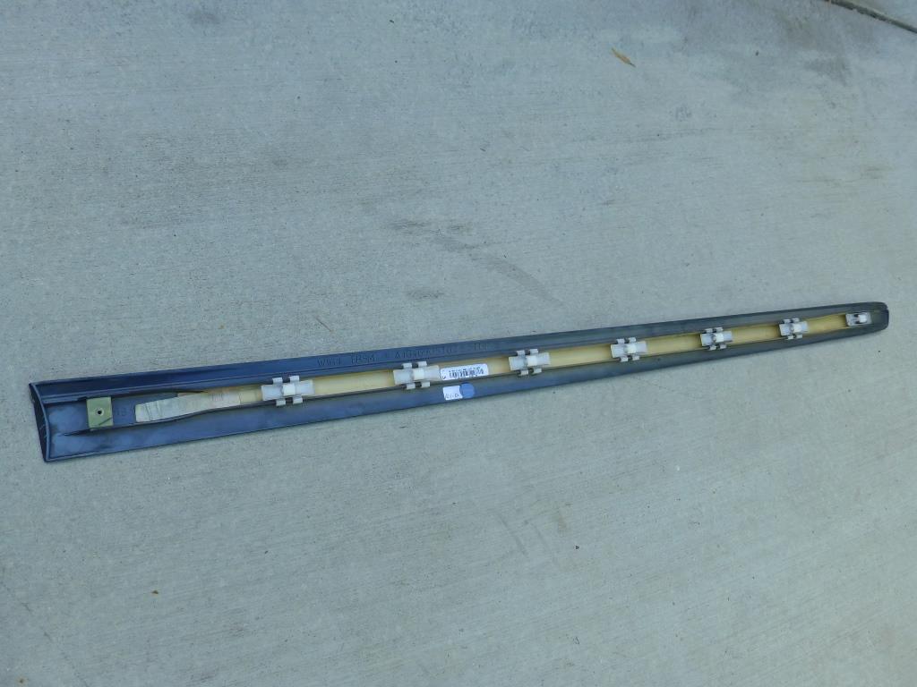 Mercedes Benz ML Class Front Left Driver Door Trim Molding A1646905162 ...