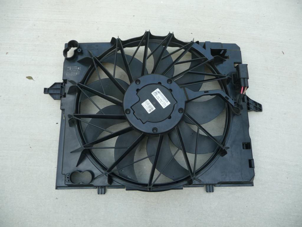 BMW 5 6 Series E60 E63 E64 Radiator Cooling Fan Assembly 17427534911 ...