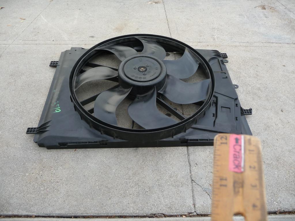 Mercedes Benz W204 C Class Radiator Cooling Fan Assembly A2049064702 ...