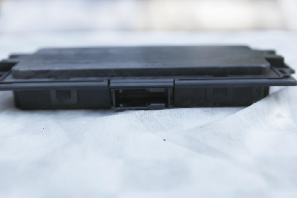 BMW Z4 Control Unit Footwell Module FRM3R PL2 [25] 61359390491 OEM A1 ...