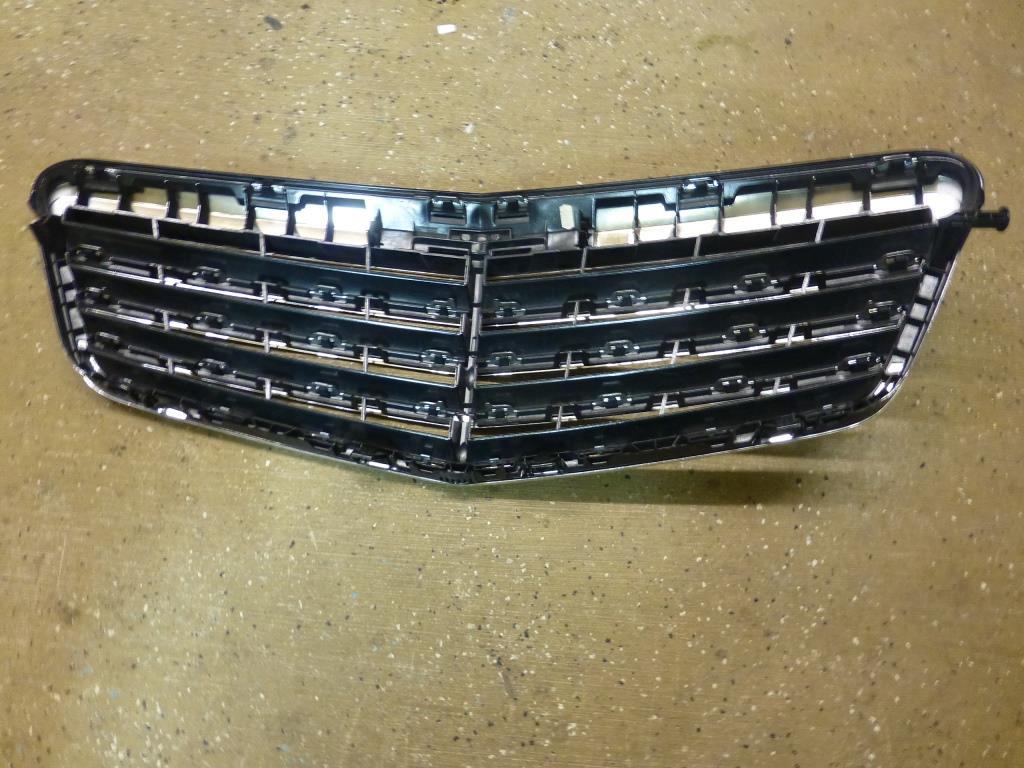 Mercedes Benz W212 E Class 4 Door Front Grille Grill Shell 2128800583 ...
