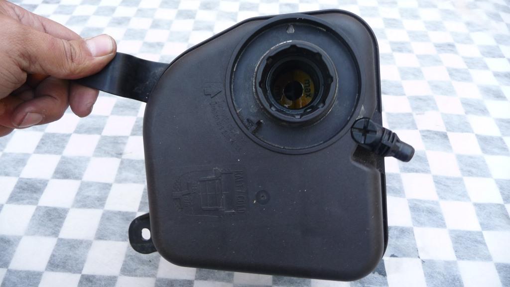BMW 1 3 Series X1 Engine Coolant Expansion Tank 17137640515 OEM A1 | LA ...