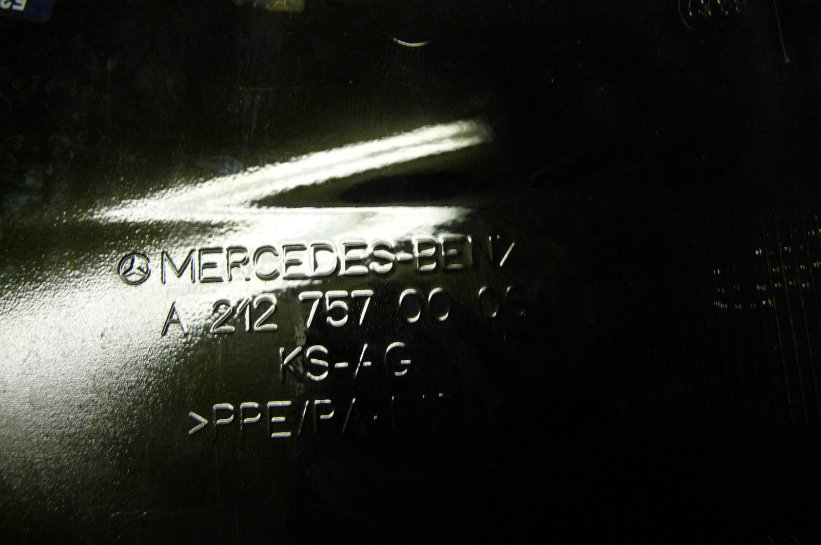 Mercedes Benz Rear Fender Tank Flap E Class A2127570006 OEM OE | LA ...