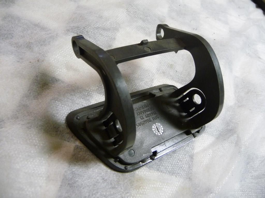 BMW 5 Series Front Left Headlight Washer Nozzle Cover Cap 51117060585 ...