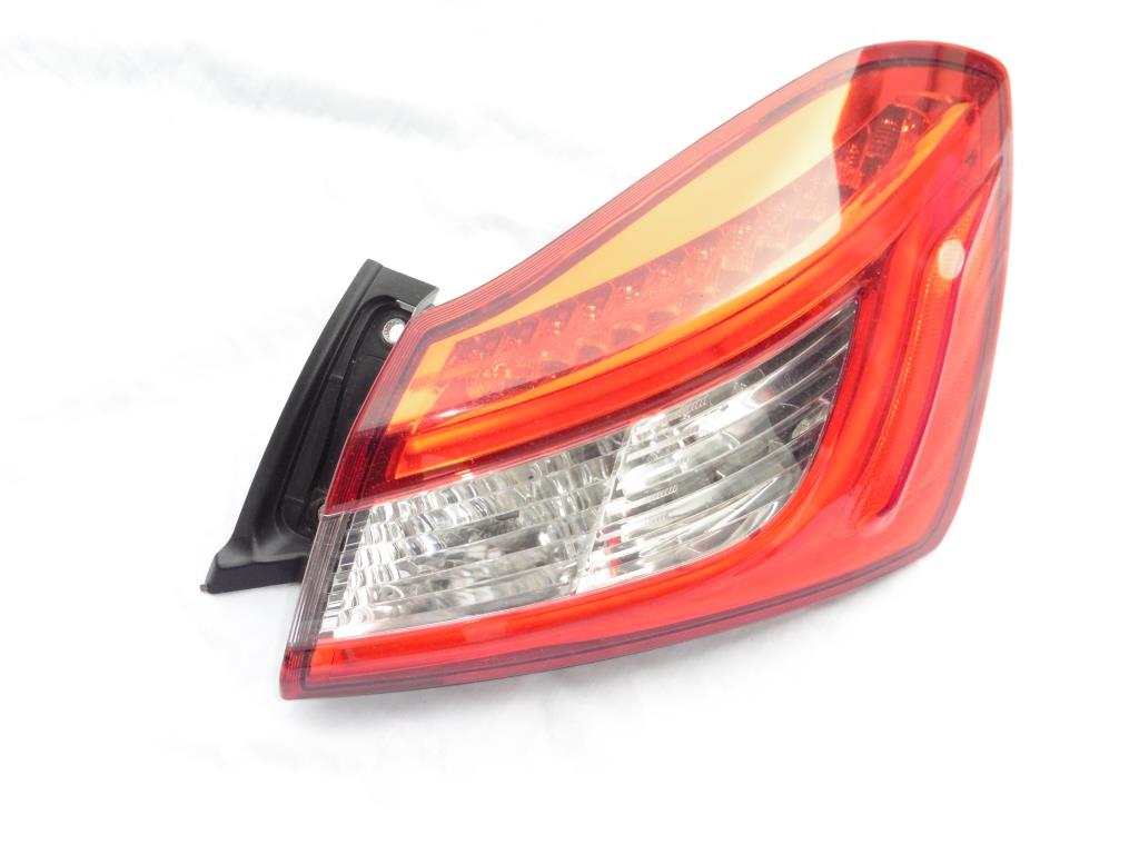 Maserati Ghibli Rear Right Passenger Side Tail Light Lamp 06700084810 ...