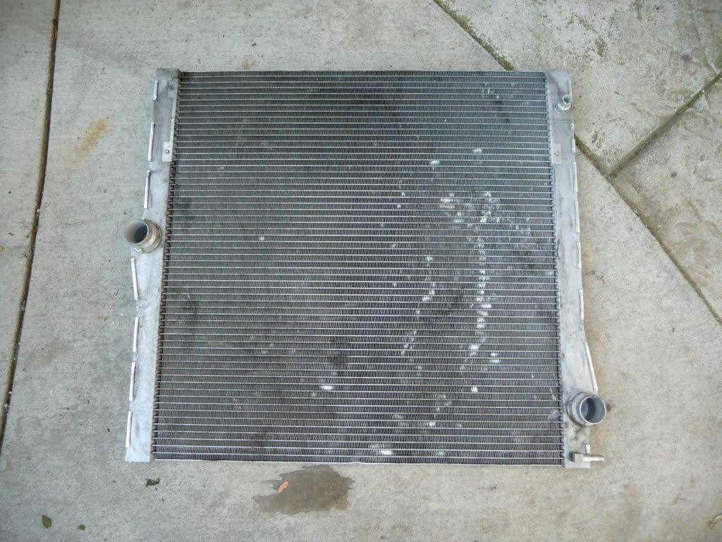 BMW X5 E70 Radiator Assembly 17117585036 OEM A1 | LA Global Parts