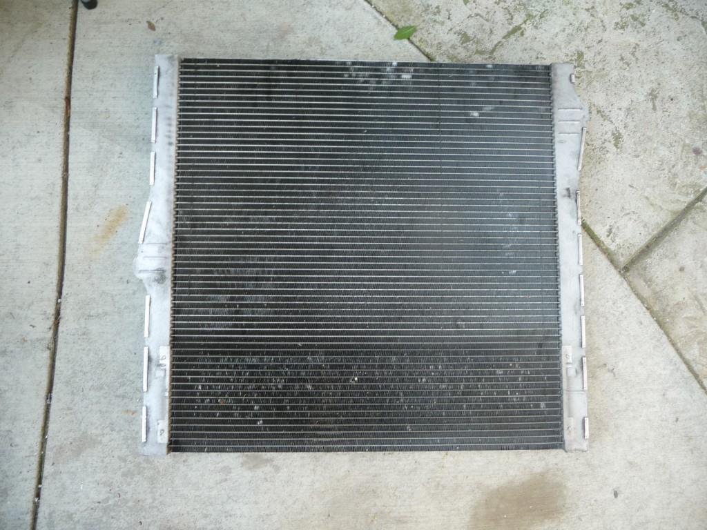 BMW X5 E70 Radiator Assembly 17117585036 OEM A1 | LA Global Parts