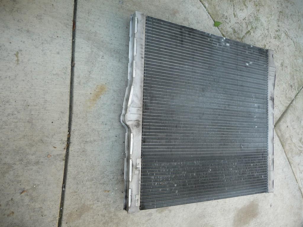 BMW X5 E70 Radiator Assembly 17117585036 OEM A1 | LA Global Parts