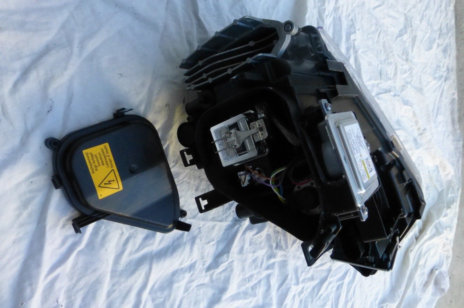 2015 Audi Q3 Front Right Passenger HID Xenon Headlight Headlamp ...