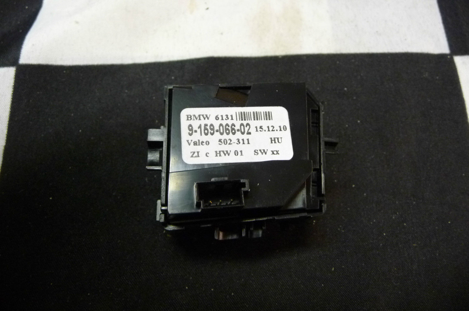 BMW 5 Series Central Console Trunk Lid Center Switch Block 61319159066 ...