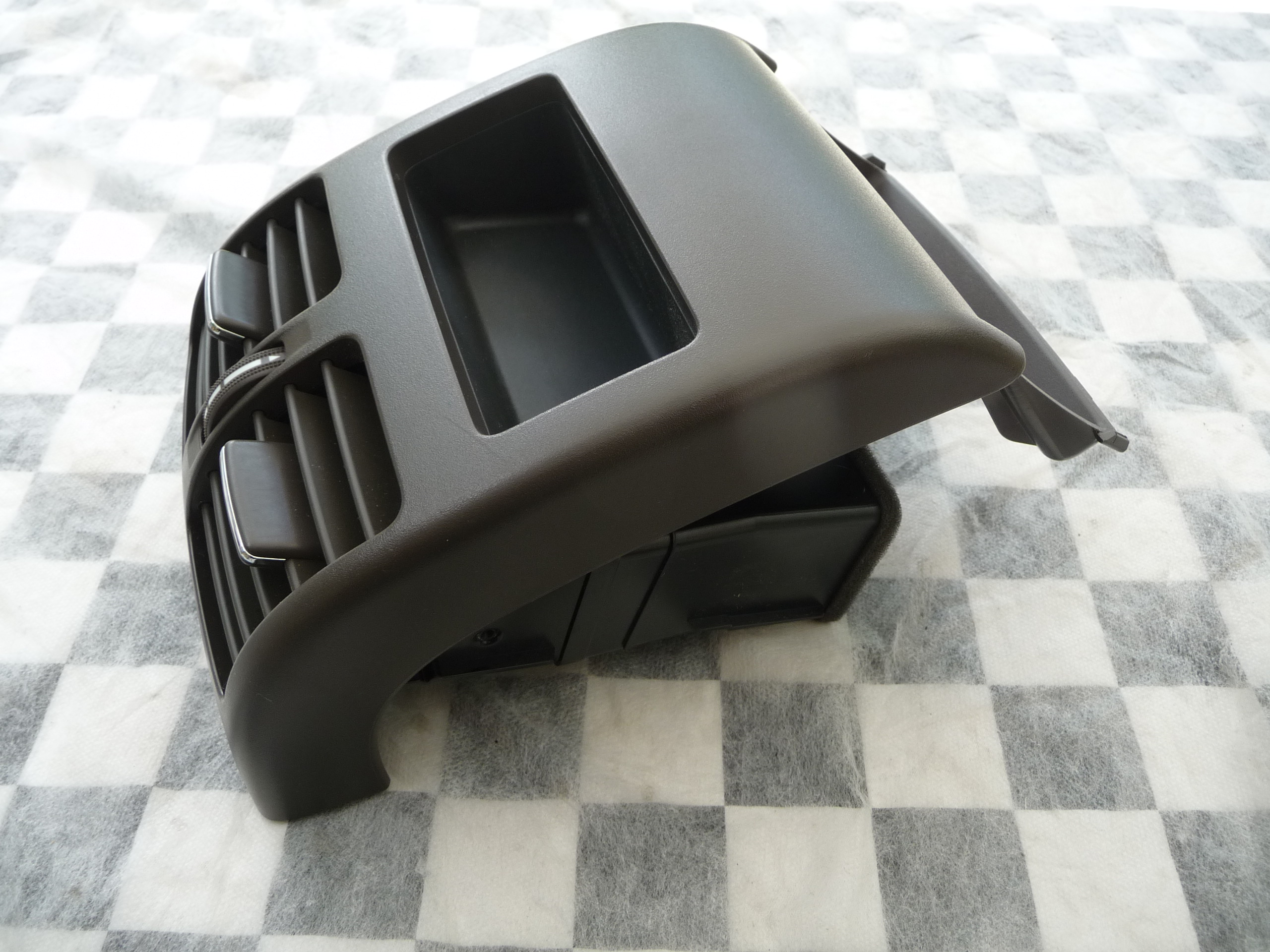 Mercedes Benz X204 GLK350 Center Console Rear Air Vent A2048304354 8N85 ...