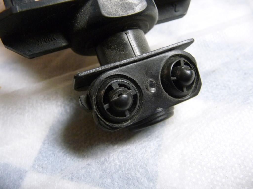 Maserati GranTurismo RH Right Headlight Washer Pump 980145142 OEM A1 ...