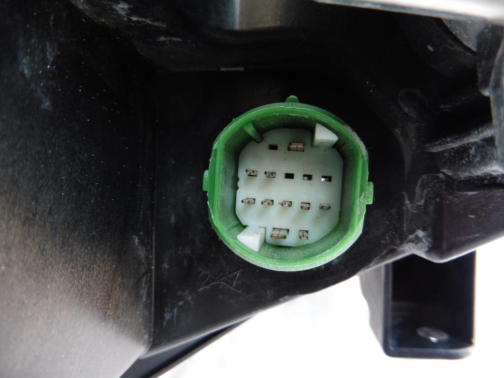 Maserati Ghibli Right Passenger LED Adaptive Headlight 670005473 OEM OE ...