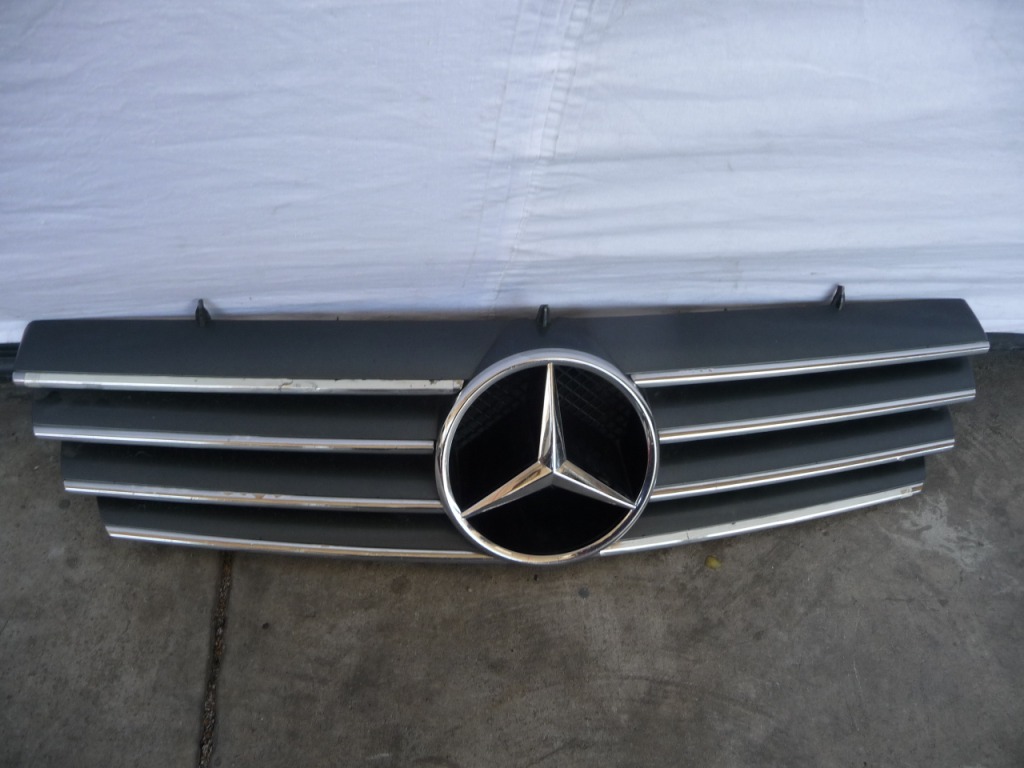 Mercedes Benz W215 CL500 CL600 Front Central Upper Main Grille ...