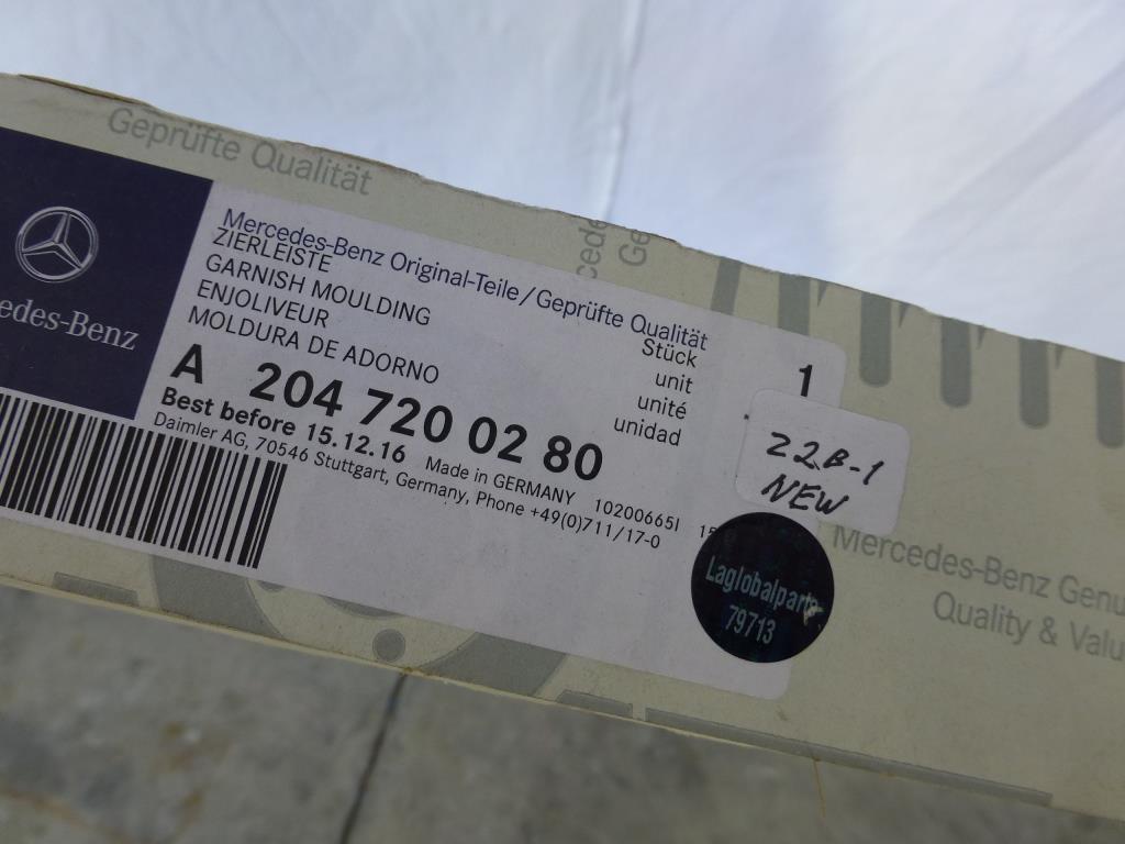 Mercedes Benz W204 C Class Front Right Door Garnish Moulding ...