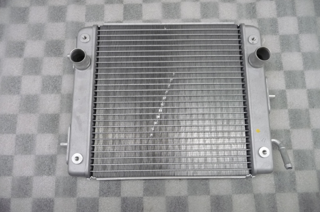 Fisker Karma Right Engine Battery Cooler Cooling Radiator C131111115202 ...