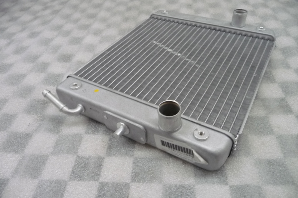 Fisker Karma Right Engine Battery Cooler Cooling Radiator C131111115202 ...
