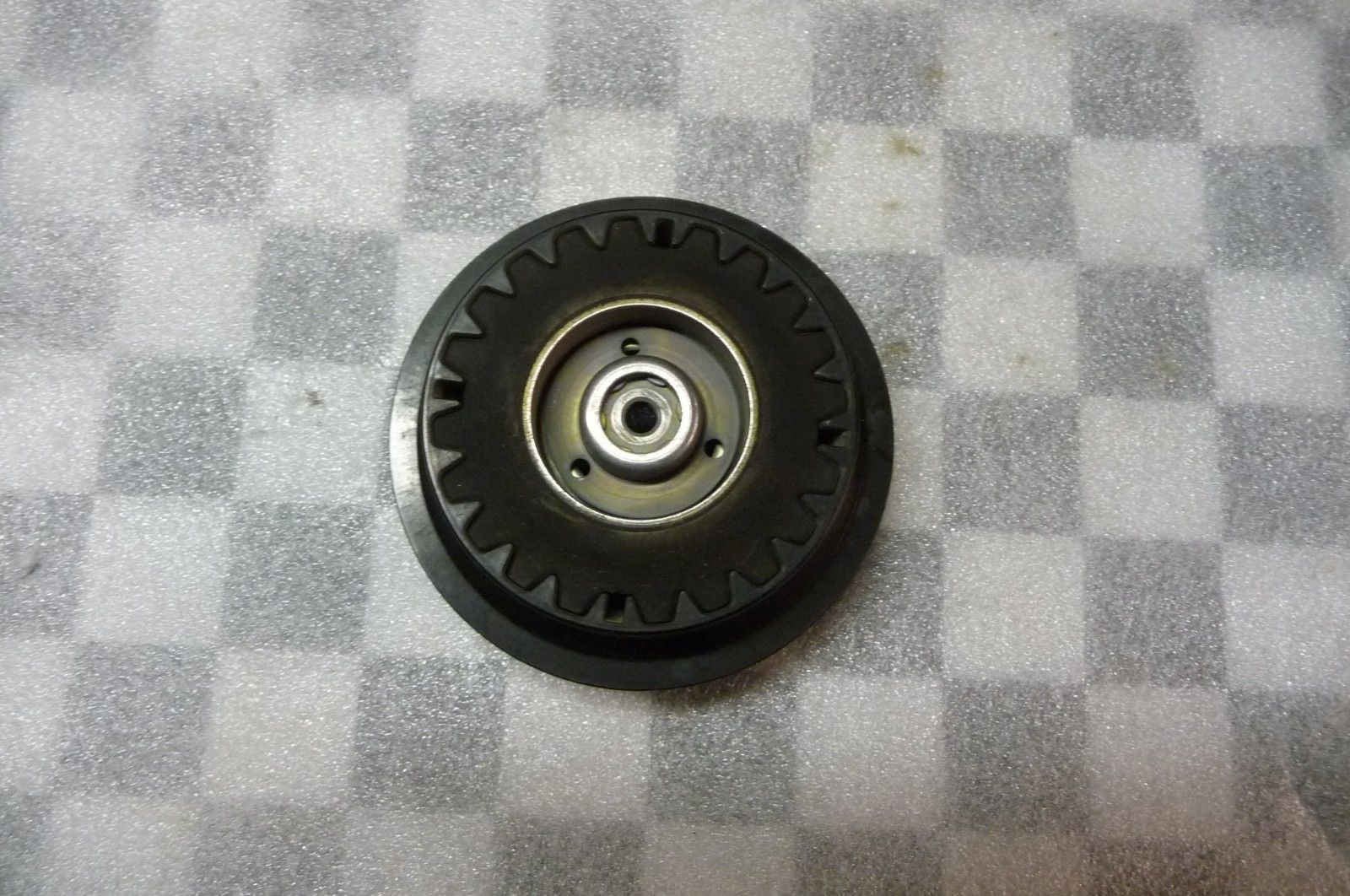 Mercedes Benz Cooling Heating Ventilation System F Poly-V Belt Pulley ...