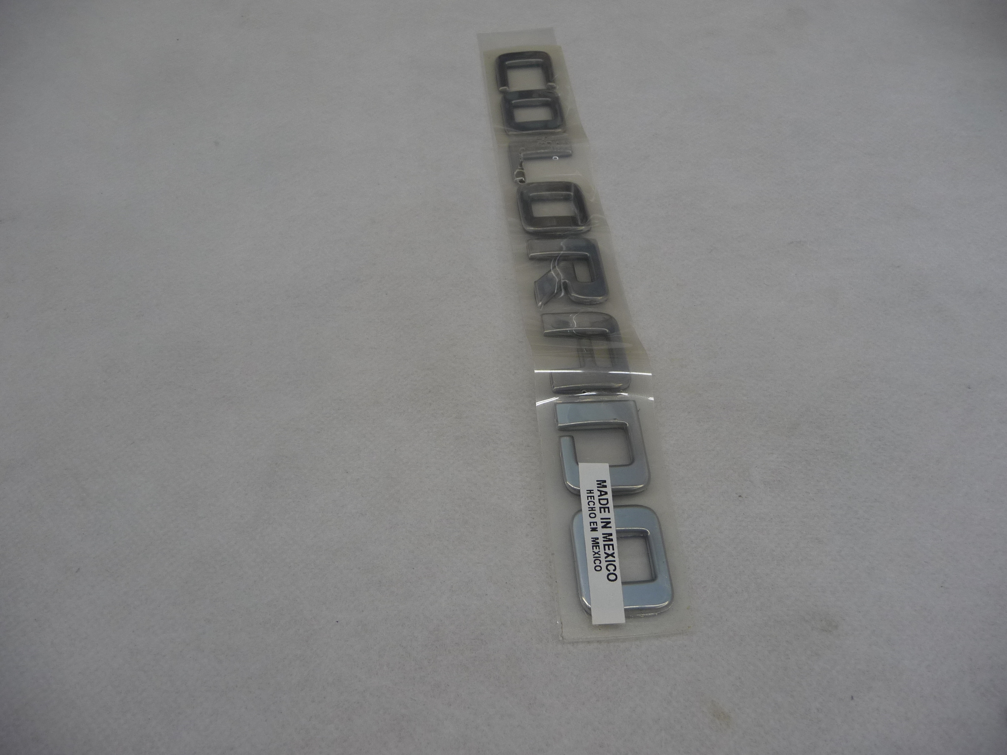 2004-2006 Chevrolet Colorado Front Door Emblem Badge Nameplate 15045622 ...