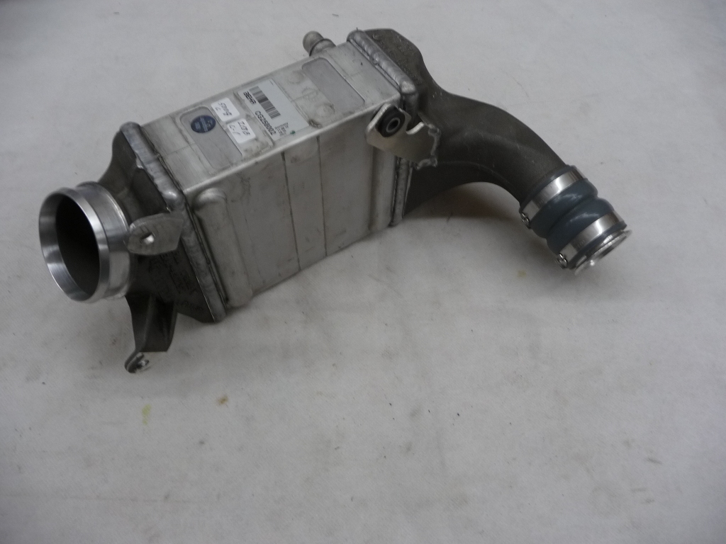 2014-2015 BMW F01 F02 Alpina B7 Charge-Air Cooler Right 17517630897 OEM ...