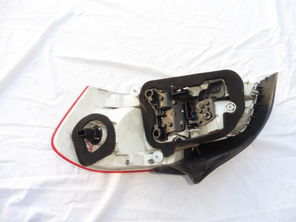 2011-2013 BMW E82 E88 128i M 135i Driver Left Taillight w/ Xenon ...