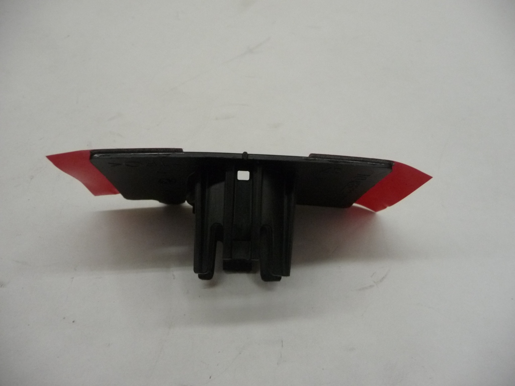 2012-2015 Tesla Model S Rear Right Park Assist Retainer S7 1048522-B ...